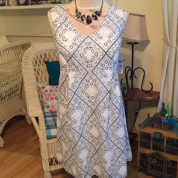 Sandra Darren | Dresses | Sandra Darren 4w Eyelet Navywhite Dress ...